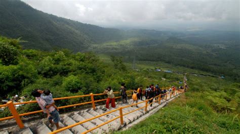 Wisata Alam Puncak Gunung Galunggung Di Tasikmalaya Cocok Buat Libur