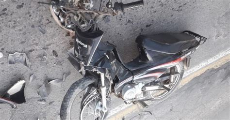 Impactante Choque En Rivadavia Un Motociclista Internado Con M Ltiples