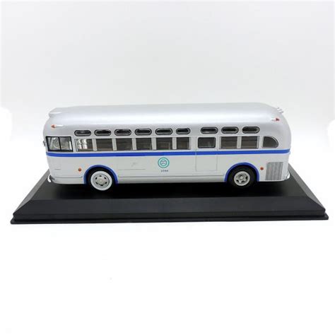 Autos Inolvidables GMC Coach Edicion Colectivos Salvat Madtoyz