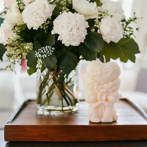 Ароматизирана декоративна свещ Lovely Bears във формата на мечета с