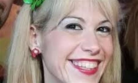 Annarita Digiorgio La Giornalista De Il Foglio Che Paragona I Gay Ai Cani