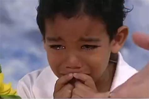 Fã mirim do Raça Negra reaparece na TV em homenagem a Silvio Santos