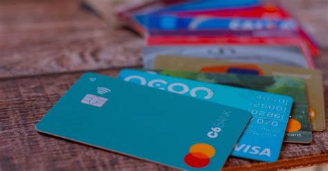 Lista revela os cartões de crédito SEM anuidade fique por dentro