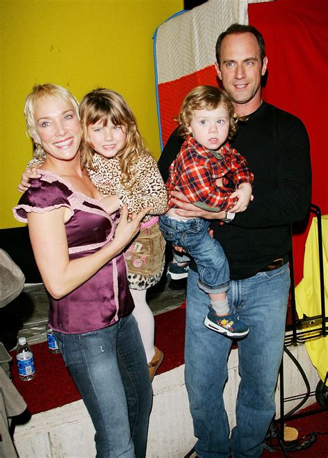 Chris Meloni Tenderly Hugs Wife On Rd Birthday She Quit La Life To