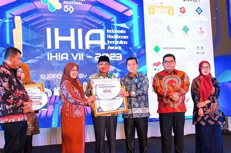 Pemkab Tanjab Barat Raih Penghargaan Platinum Award Inovasi Percepatan