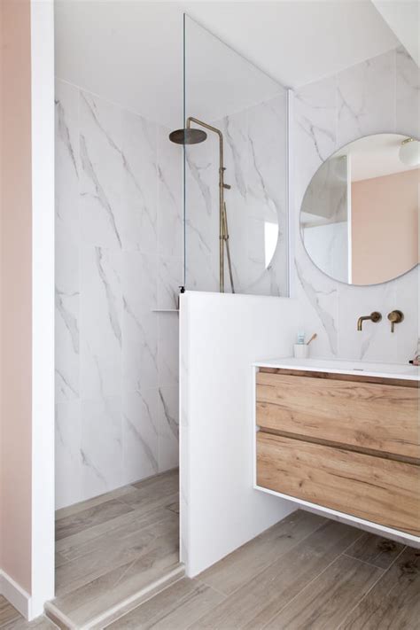 Nos astuces en images pour aménager une petite salle de bain