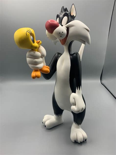Warner Bros Personnage Figurine en résine 40 cm Titi Grosminet