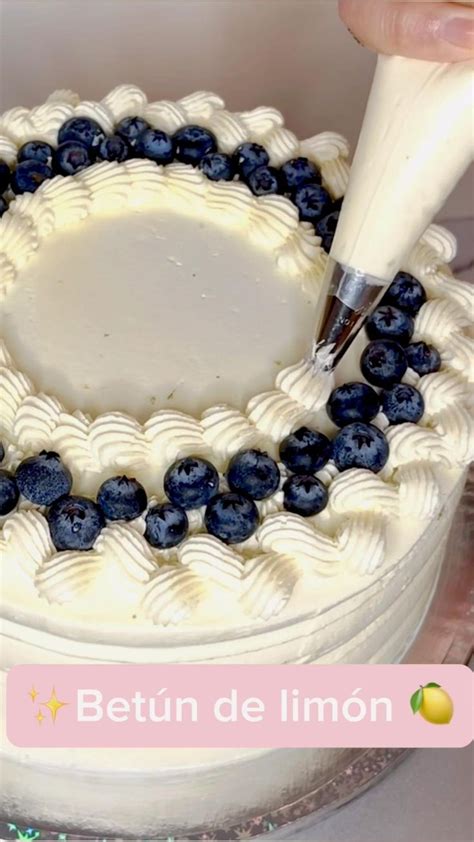 Betún de limón o buttercream de limón Felizmente Dulce Receta