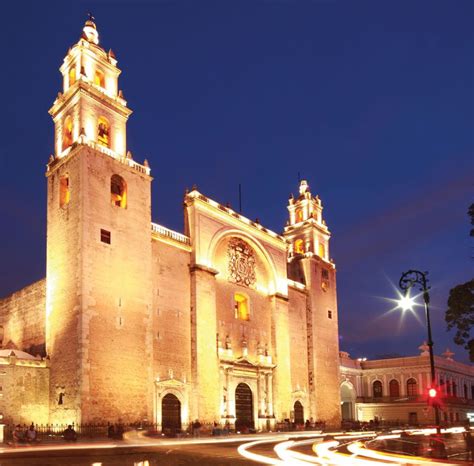 La Catedral de Mérida uno de los edificios más antiguos de México