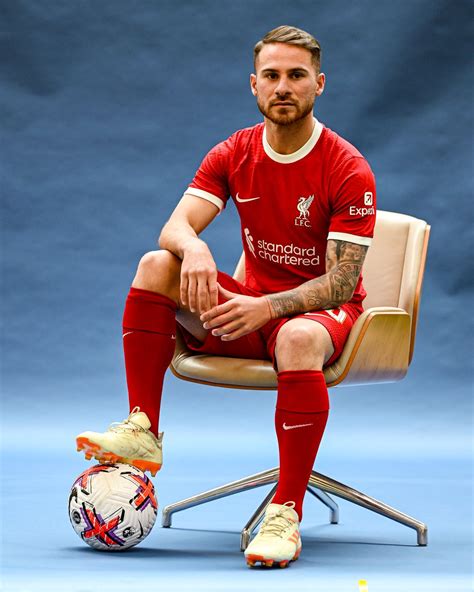 B R Football On Twitter Liverpools New No 10 Has Arrived