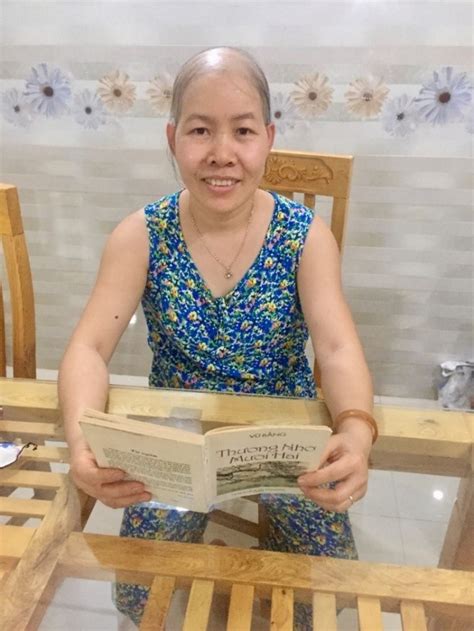 Nữ giáo viên vượt bạo bệnh kiên trì bám trường bám lớp