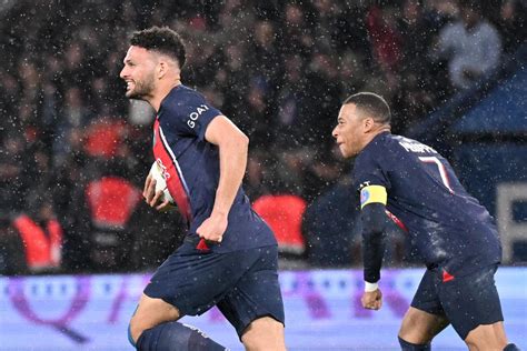 Kolo Muani viré le PSG mise tout sur Gonçalo Ramos Foot 01