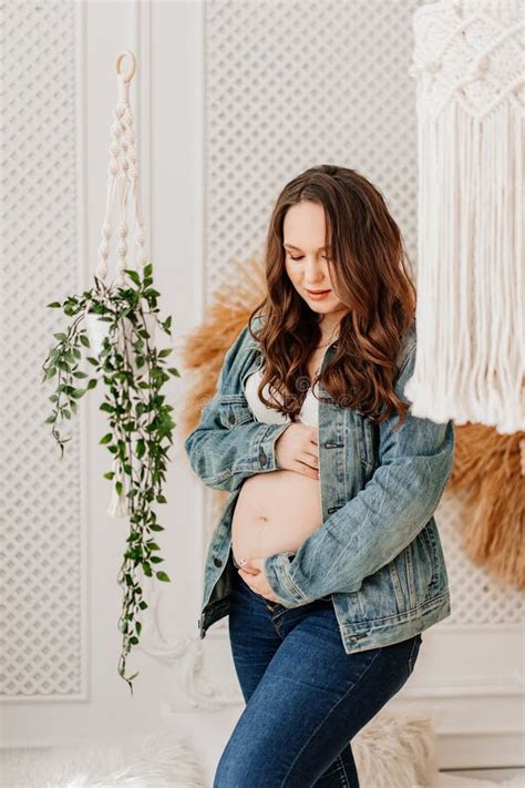 A Naked Pregnant Woman Sitting On The Bed Stock Image Image Of Birth