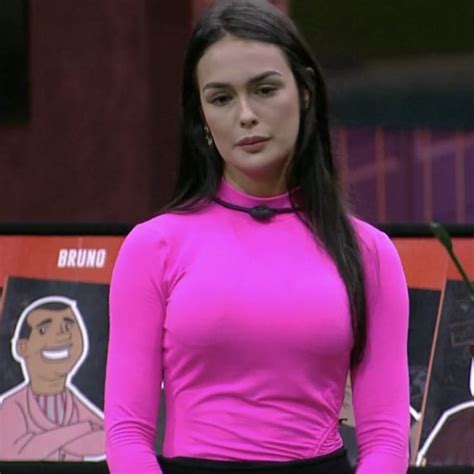 Dantas on Twitter Larissa Você traiu o grupo Paula Exatamente