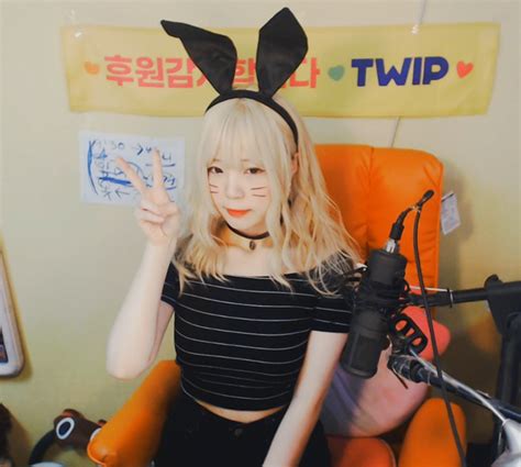 서새봄합성서새봄합성 nude fake