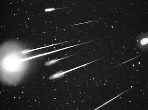 How To Watch The Dazzling Leonid Meteor Shower This Weekend Smithsonian