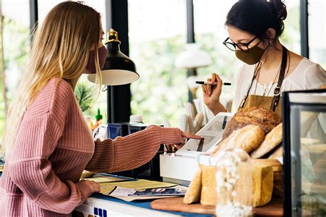 Sabes cuál es la diferencia de Servicio al cliente vs Experiencia