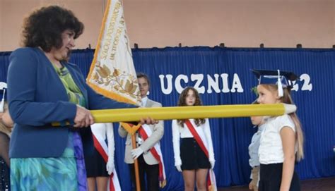 Pierwszaki ze Szkoły Podstawowej nr 11 w Wejherowie złożyły uroczyste