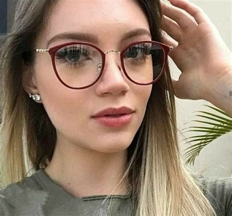Tipos De Lentes Que Le Dan Un Toque Chic A Tu Atuendo Moda Y Estilo