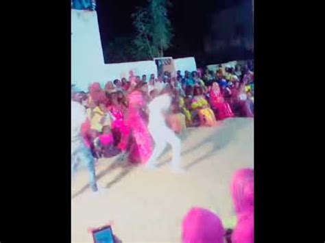 LA NOUVELLE DANSE QUI FAIT LE BUZZ AU SENEGAL YouTube