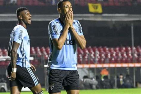 VÍDEO Melhores Momentos de São Paulo 0 x 1 Goiás Rondônia Dinâmica