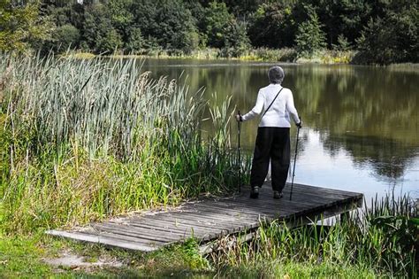 Piramida aktywności fizycznej sprawdź co i ile czasu ćwiczyć