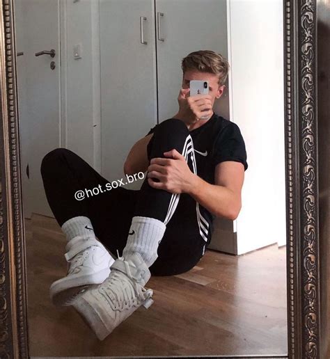Pin By Nicolas French On Selfies Outfits For Teenage Guys Mens