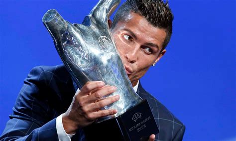 Ronaldo Gana Premio Al Mejor Jugador De La Uefa El Nuevo D A