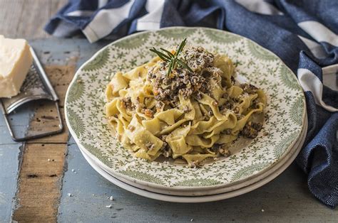 Ricetta Pappardelle con ragù bianco di cinghiale Agrodolce