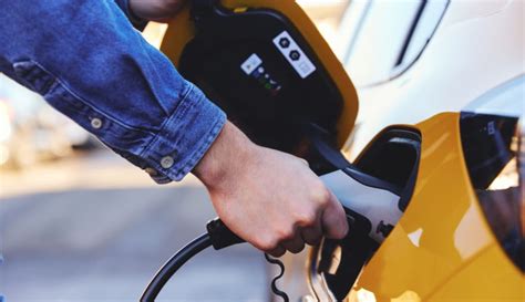 Cómo funciona un punto de recarga coche eléctrico TotalEnergies