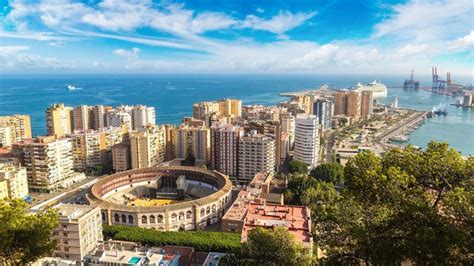 Malaga atrakcje plaże pogoda Co warto zobaczyć w Maladze w Hiszpanii