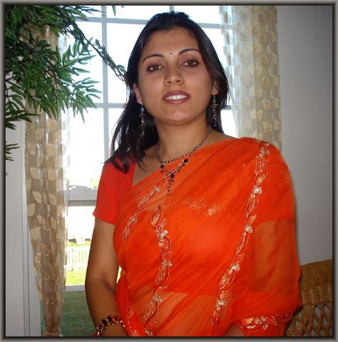 Beautiful Housewife And Aunties Hot Full Hd Photos Beautiful Desi
