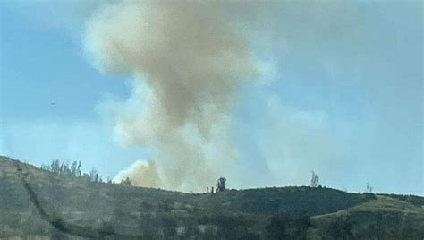 Declaran Alerta Roja para Valparaíso por incendio forestal que amenaza
