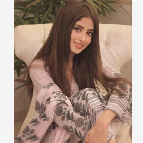 Latest Beautiful Clicks Of Gorgeous Actress Sajal Ali Reviewit Pk