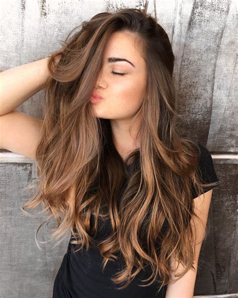 Colores de cabello que sí te ayudarán a verte más joven Moda y Estilo