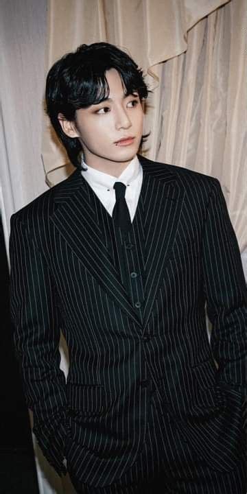Pin De Rehana Haute Couture En Jeon Jungkook Bts Jungkook Jungkook