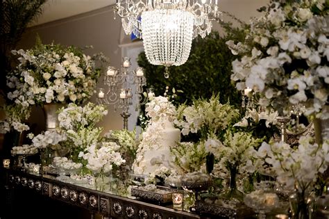 Como fazer uma decoração de casamento clássica perfeita Lejour