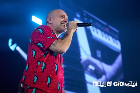 Max Pezzali Segna Sold Out A Pesaro