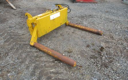 JOHNSTON HYDRAULIC BALE STACKER H Fulton Tractors
