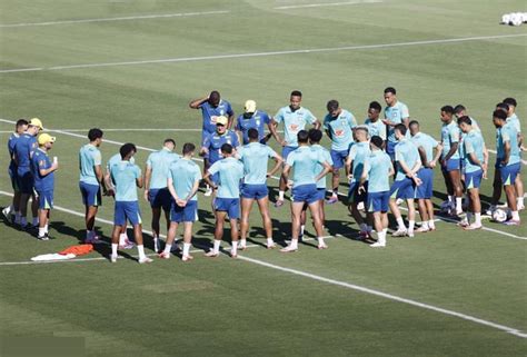 Seleção realiza primeiro treino em Los Angeles seleção estreia na