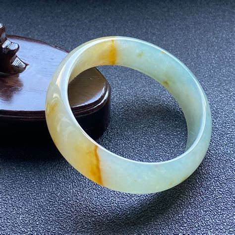 黄翡飘花贵妃手镯 翡翠王朝