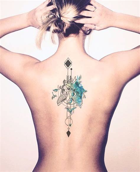 15 Diseños de tatuajes para espina dorsal que te van a fascinar