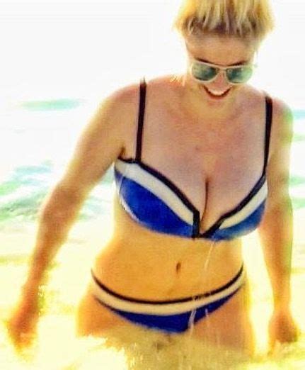 Umereno Tramvaj Autorska Prava Beatrice Egli Im Bikini Sastaviti