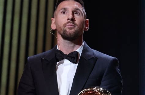 El argentino Lionel Messi gana su octavo Balón de Oro Centro