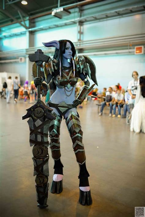 Wow Impressive Female Draenei Cosplay