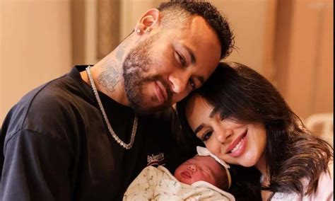 Neymar presenta a su hija recién nacida Mavie Diario Contraste Noticias
