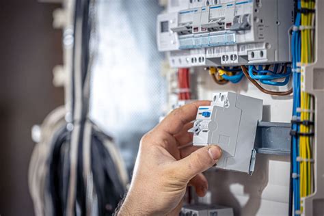 Tipos de disjuntores qual usar na instalação elétrica