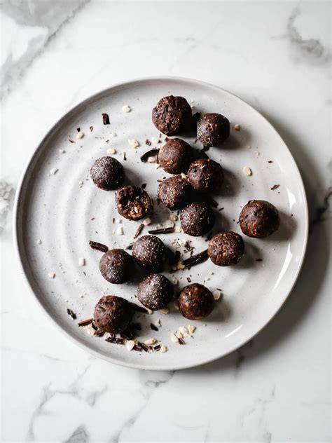 Boules d énergie protéinées canneberges et chocolat noir Avoine Cuisine