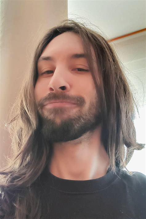 Van DeMierda seething with rage on Twitter Tu última selfie eres tú