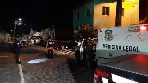 Homem Executado A Tiros Na Frente De Casa Na Zona Norte De Natal